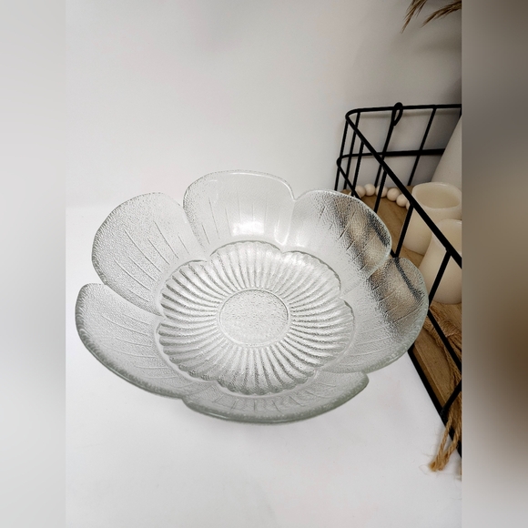 Dining | Vintage Arcoroc Fleur 9 Salad Bowl French Crystal Glass Large ...